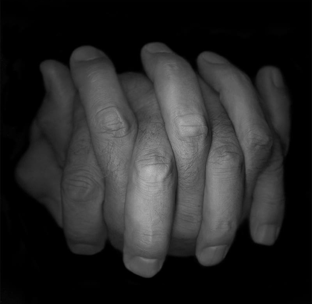L’amicizia è anche un semplice stringersi le mani – GenerazioneOver60